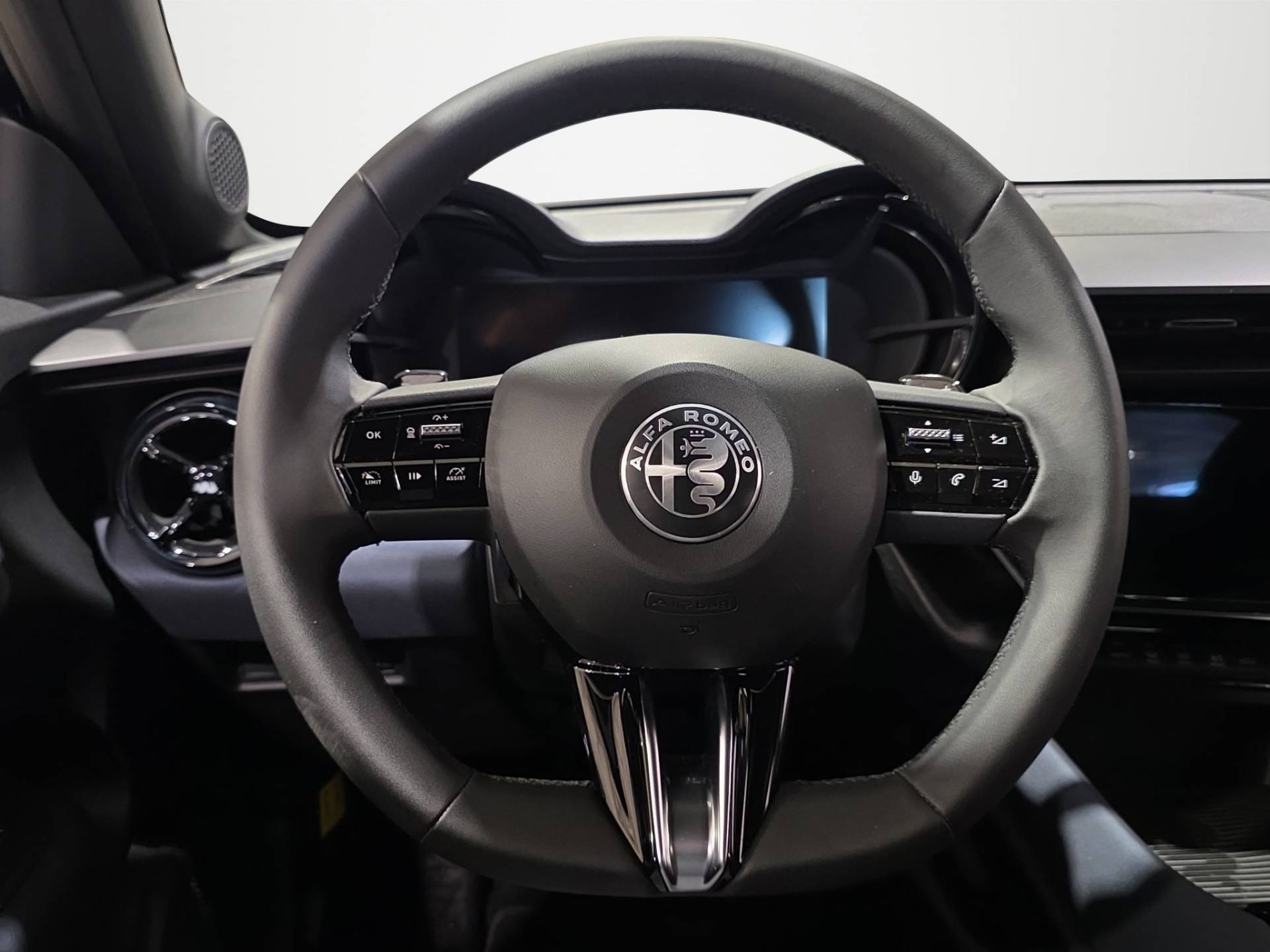 ALFA ROMEO Junior Junior 1.2 ibrida 136cv edct6 usata in pronta ...